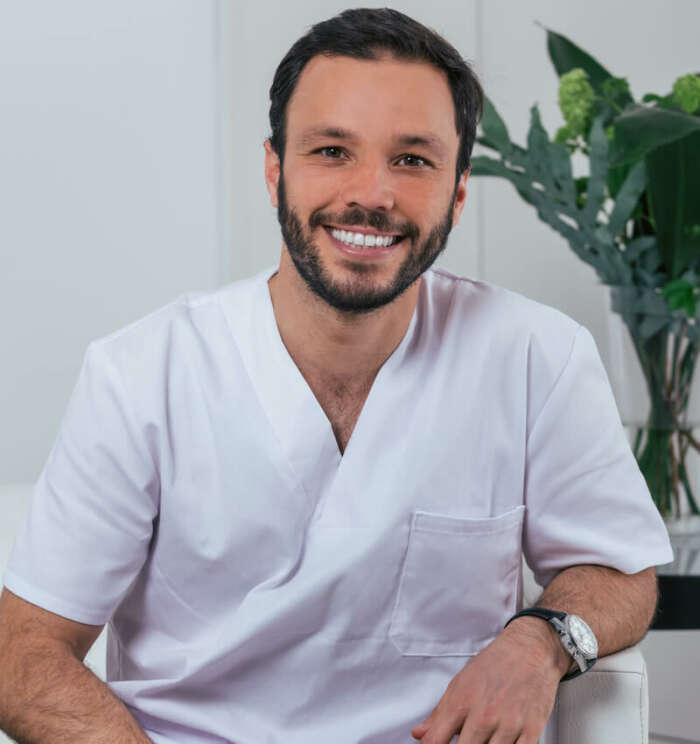 Dr. Ramón Serrat Barón, especialista en rehabilitación oral